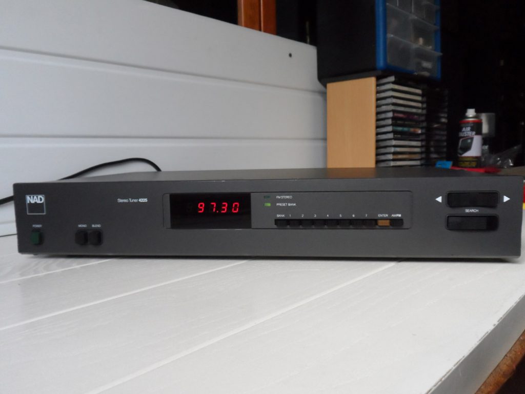 NAD 4225 Stereo FM Tuner – YBA Audio