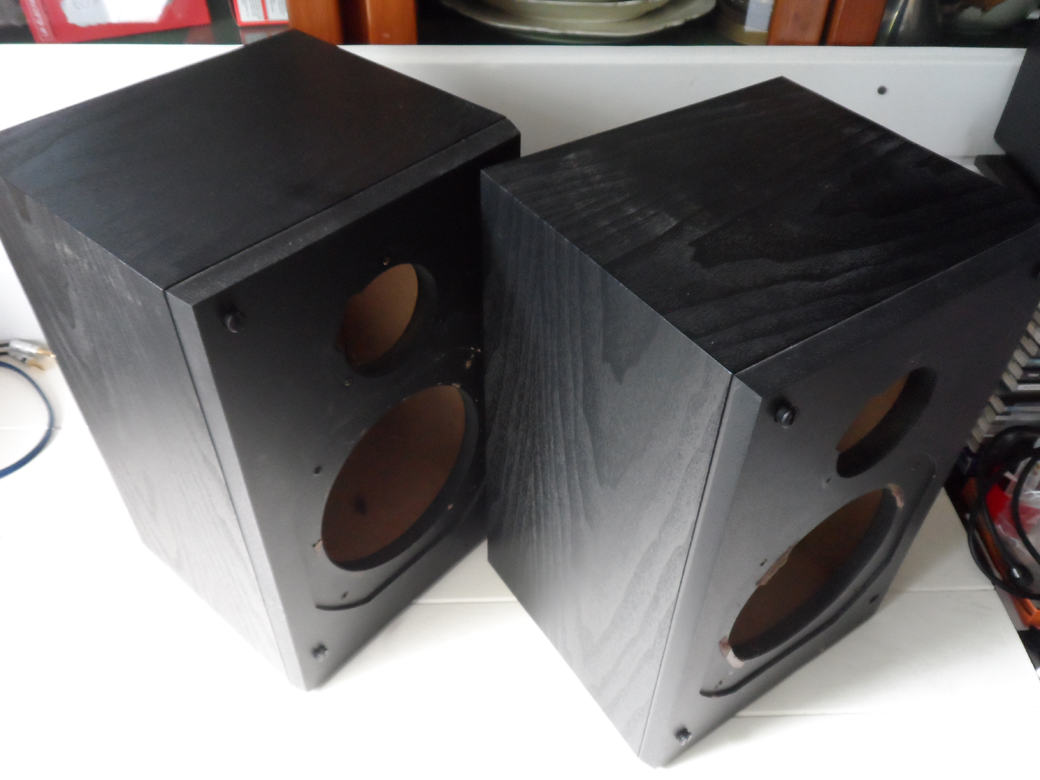 Rogers LS2a/2 Speaker Cabinets Only – YBA Audio